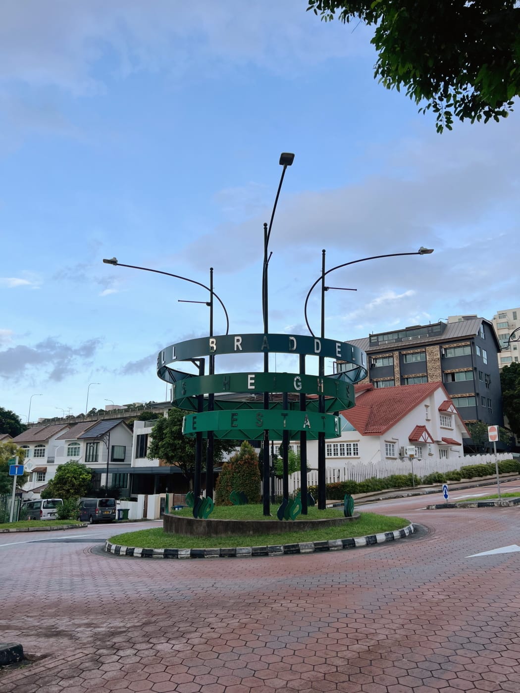 Woodleigh Park, Carmichael Road, and Braddell Heights - The wandering fool